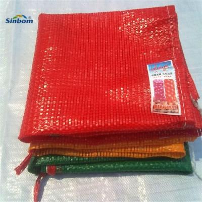 Cina Sacco di imballaggio di cipolle Raschel a taglia verde per frutta e verdura in vendita