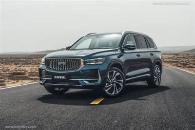China Geely Xingyue L SUV Electric Vehicles AWD PHEV Left Drive Electric Car 215km/h for sale
