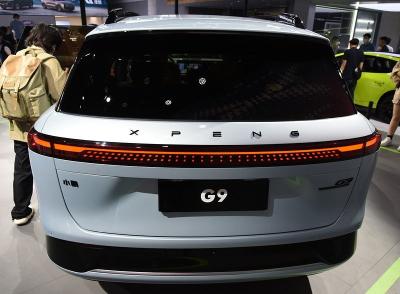 Cina Gamma elettrica di lusso 200km/H Max Speed di Xpeng G9 grande SUV 5 Seater 702km in vendita