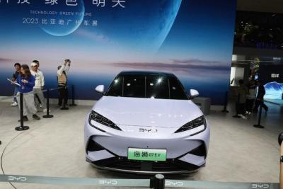 Cina Bello puramente elettrico BYD Sea Lion 07 EV Car Veicolo a nuova energia con batteria blade in vendita