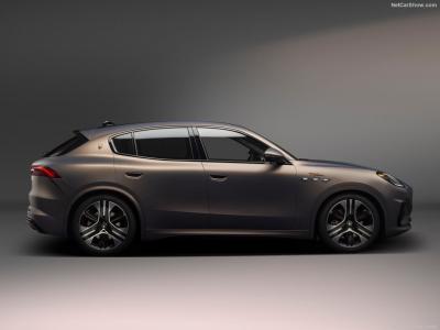 Cina Pure Electric New Energy Car With 450 Range And Max Speed 325km/H At Maserati Gran Turismo Folgore in vendita