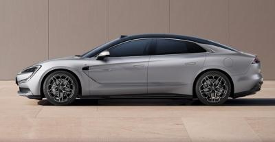 China PRESALE 2024 New EV Car BYD Yangwang U7 Sedan Wind Resistance Of Cd 0.195 240Kw Motor Power for sale