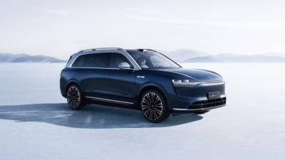 Cina AITO M9-a luxurious and tech infused electric SUV With smartphone inspired interior, dual powertrain options in vendita