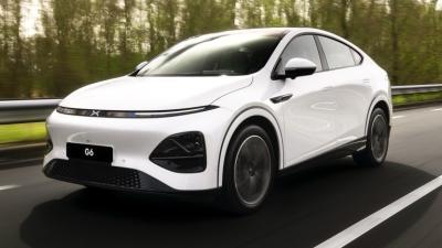 China Xpeng G6 RWD Long Range Electric Vehicle  SUV EV Electric Car with a motorpower of 210kw RWD driving & 490km Range for sale