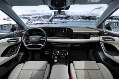 Cina Lunga autonomia con ricarica super veloce da 270 kW e attrezzature generose su Audi Q6e-tron puramente elettrico con potenza da 285 kW in vendita