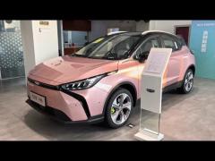 Van de Aandrijvingssuv Geely van luxeeco de Vriendschappelijke Elektrische Auto's Meetkunde met 4 wielen M6 450km CLTC