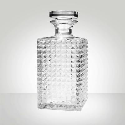 China Super Flint Diamond Cut Glass Decanter ,  XO, brandy ,  Vodka Liquor Gin Rum Tequila Whisky Brandy Spirit Glass Bottle With Solid Glass Stoppers for sale