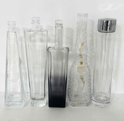 China Super Flint Diamond Cut Glass Decanter ,  XO, brandy ,  Vodka Liquor Gin Rum Tequila Whisky Brandy Spirit Glass Bottle With Solid Glass Stoppers for sale