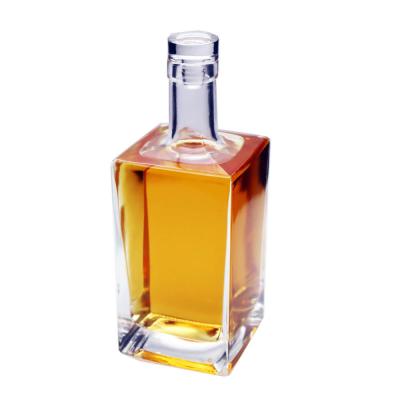 Cina pittura di vetro della decalcomania di Champagne Cubic Clear Glass Bottle della VODKA della bottiglia di spirito 0.7L in vendita