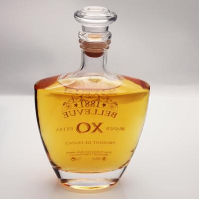China 0.7L 0.5L Brandy Glass Bottle 900g Crystal White Hot Stamping zu verkaufen