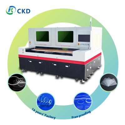 China Cortador de vidro a laser de divisão de ultra-precisão com refrigeração por água e sistema de controlo HTI da CKD à venda