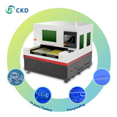 Chine Machine de découpe laser refroidie à l'eau de ± 2 μm pour le verre blanc clair à vendre