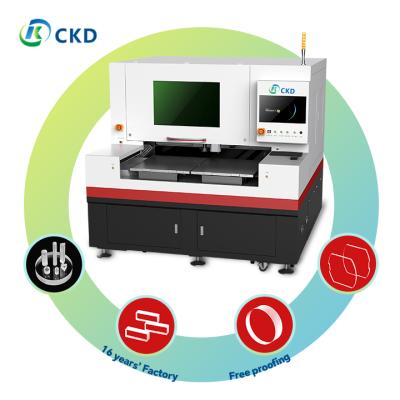 Китай Прецизионный станок лазерной резки стекла для гладкой и точной обработки стекла с сколами ≤5 мкм продается
