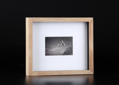 Cina Lle pagine di legno opache d'apertura di UN'arte, strutture fissate al muro decorative della foto in vendita