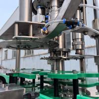 China Automatic High-Efficiency Plastic Bottle Capping Screwing Machine for Pet Cap Closing Soft Drink Beverage for sale