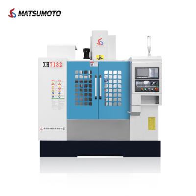 China XH7132 Vertical 3 Axis CNC Milling Machine For Metal 6000rpm 8000rpm High Precision for sale