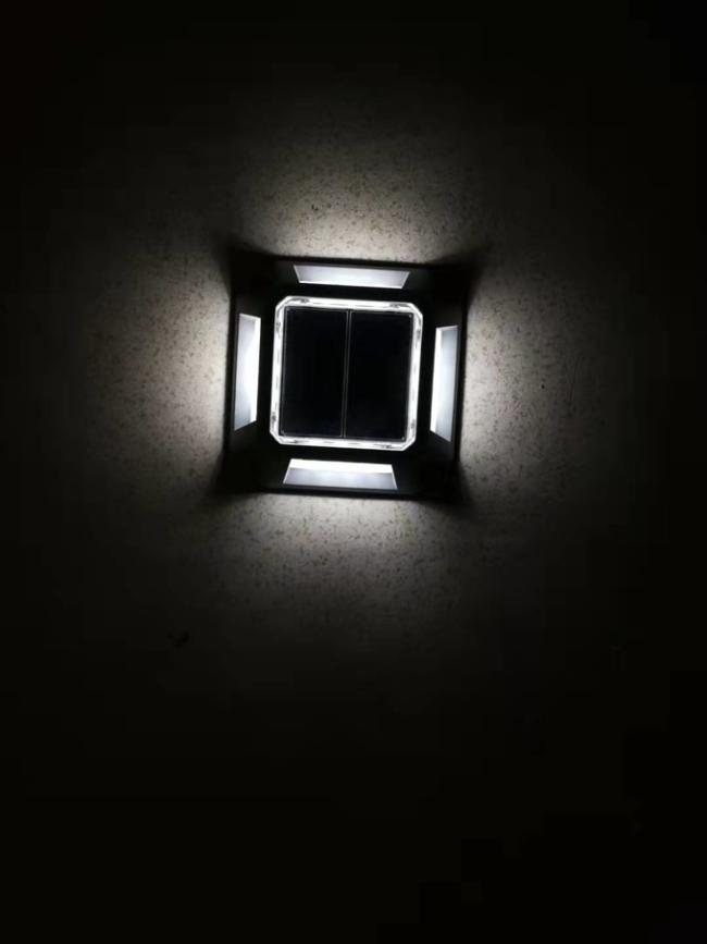 Solar Powered IP68 Waterproof LED Light  Solarlite Road Studs 6