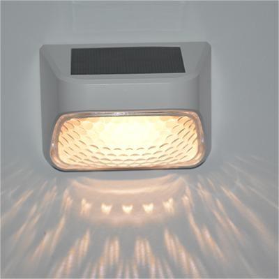 China Eenvoudige installatie Zonne Dock Tuin Lampen 150mA 6 Pcs LED Voor Outdoor hektuin for sale