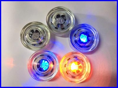 中国 防水猫目道路反射器 LED 屋外太陽光道路 スタッド 安全道路 閃光灯 販売のため