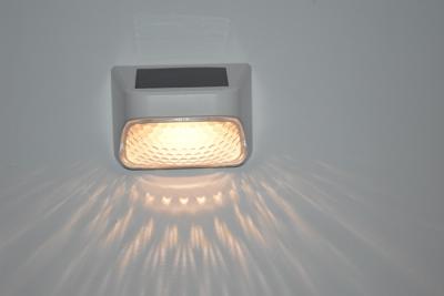 China Buitengebied Zonne-LED hek licht Zonne-aangedreven Tuin lichten Waterdicht Licht for sale