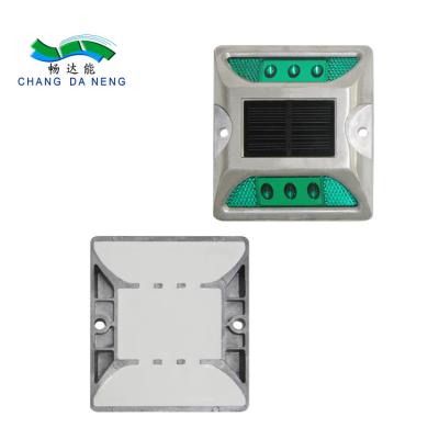 中国 白 黄色 赤 青 緑 330g 2V LED 太陽光発電道路ストッド 作業温度 -20C-70C アルミ合金 販売のため