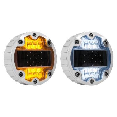 China Solar Ground Reflective Light IP68 Solar Powered Green Aluminum LED Road Markers for Roadways for sale