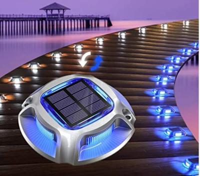 China IP67 Waterproof Solar Dock Light with Battery 1.2V/600MAH Ni-Mh Battery -20C- 60C for Dock Safety and Illumination for sale