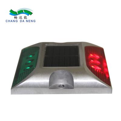 Cina Perno di alluminio della strada delle luci di segnalazione di traffico di alta luminosità LED in vendita