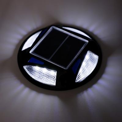 Cina IP67 Cat Eye Solar Dock Lights Lampada da terra solare LED Deck Stair Lights borchie stradali a LED a energia solare in vendita