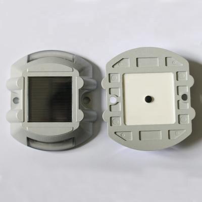 China Durable Waterproof Solar LED Road Studs 5mm LED Diode Road Auxiliary Lighting for sale