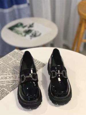 中国 ファッション 黒 フラットローファー シューズ ヒール高さ4cm 販売のため