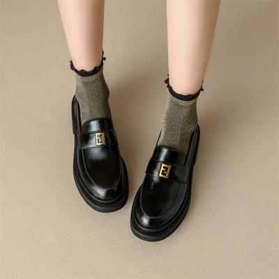 中国 ファッション 黒 フラットローファー シューズ ヒール高さ4cm 販売のため