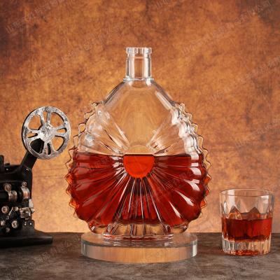 Cina Bottiglia di liquore vuoto vetro chiaro vino vodka rum brandy bottiglia di whisky 750ml 1000ml in vendita