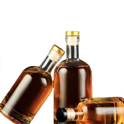 Cina Disegno di bottiglia di vetro personalizzato per bevande alcoliche whisky vodka brandy e gin in vendita