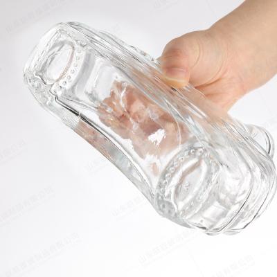 Cina Disegno di timbrazione a caldo Dimensioni personalizzate Bottiglie di vetro accettate per whisky Gin Tequila Liquore in vendita