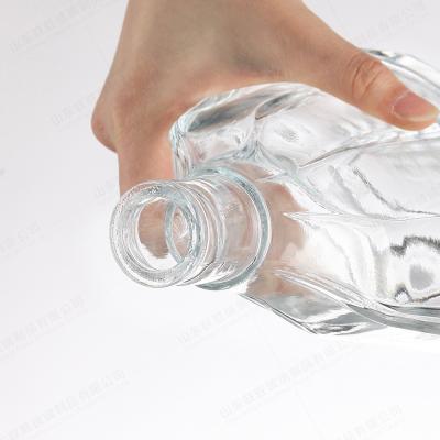 中国 500ml ホワイト・フリントワイングラス OEM ODM 独自のデザイン 販売のため