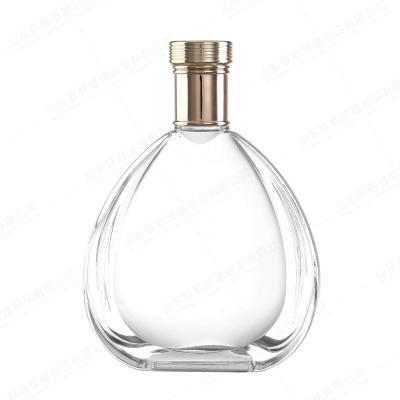 Cina Bottiglia di vetro da 700 ml per vodka tequila rum liquore tappo di gomma Tipo di sigillamento personalizzato in vendita