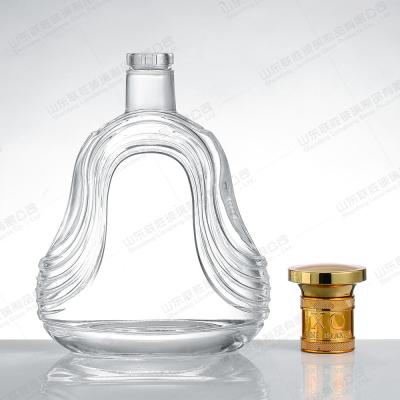 Cina Chiusura di vetro bottiglia di whisky personalizzata 200ml 500ml 700ml 750ml per bevande e industriali in vendita