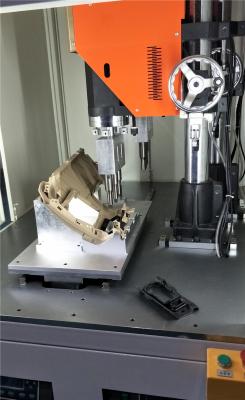 Cina Attrezzatura per saldatura ad ultrasuoni termoplastica automatica in vendita