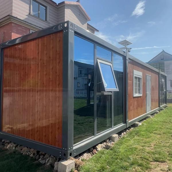 Quality Heavy Caliber Steel Modular BuildingDetachable Construction Container House With MGO Flooring for sale