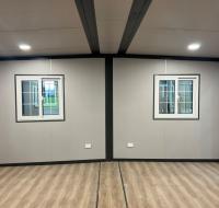 China Expandable Container House 20ft 40ft Quick Setup Hydraulic System 72sqm Living Space for sale