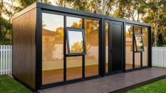 Luxury Expandable Container House Panoramic Garden Studio