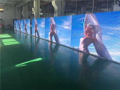 Cina Schermo di visualizzazione della parete di colore pieno P3.9 LED, annunciante il tabellone del messaggio del LED in vendita