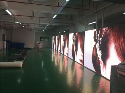 Cina L'esposizione di pannello esile di stile P3.9 LED del segno di alluminio di colore pieno LED della pressofusione in vendita