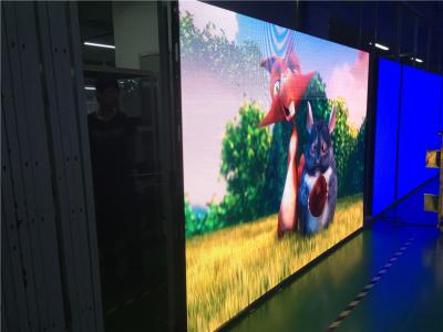Cina le esposizioni di LED dell'annuncio pubblicitario di 3.9mm/massimi dell'interno lo schermo dello smd LED di velocità di rinfrescamento/video parete principale in vendita