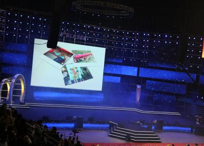 Cina Schermo di visualizzazione dell'interno del LED di IP31 grande P4 HD per il mercato locativo audiovisivo in vendita