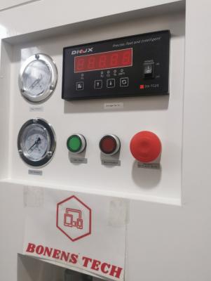 China 18L/Min - 33L/Min Lab Nitrogen Generator 0.2MPa Compact Nitrogen Generator for sale