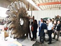 China Adjustable / Fixed Blade Angle Water Power Turbine with Customized Blade Height for sale
