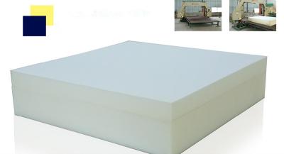中国 スポンジのマットレス、デジタル泡のカッターのための自動垂直CNCの泡の打抜き機 販売のため