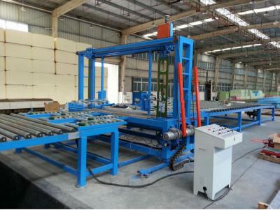 中国 自動PLC制御を用いる専門CNCの泡の打抜き機 販売のため